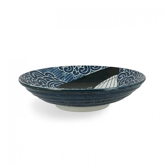KUJIRA,assiette creuse en céramique de qualité, décor bleu sur fond blanc.